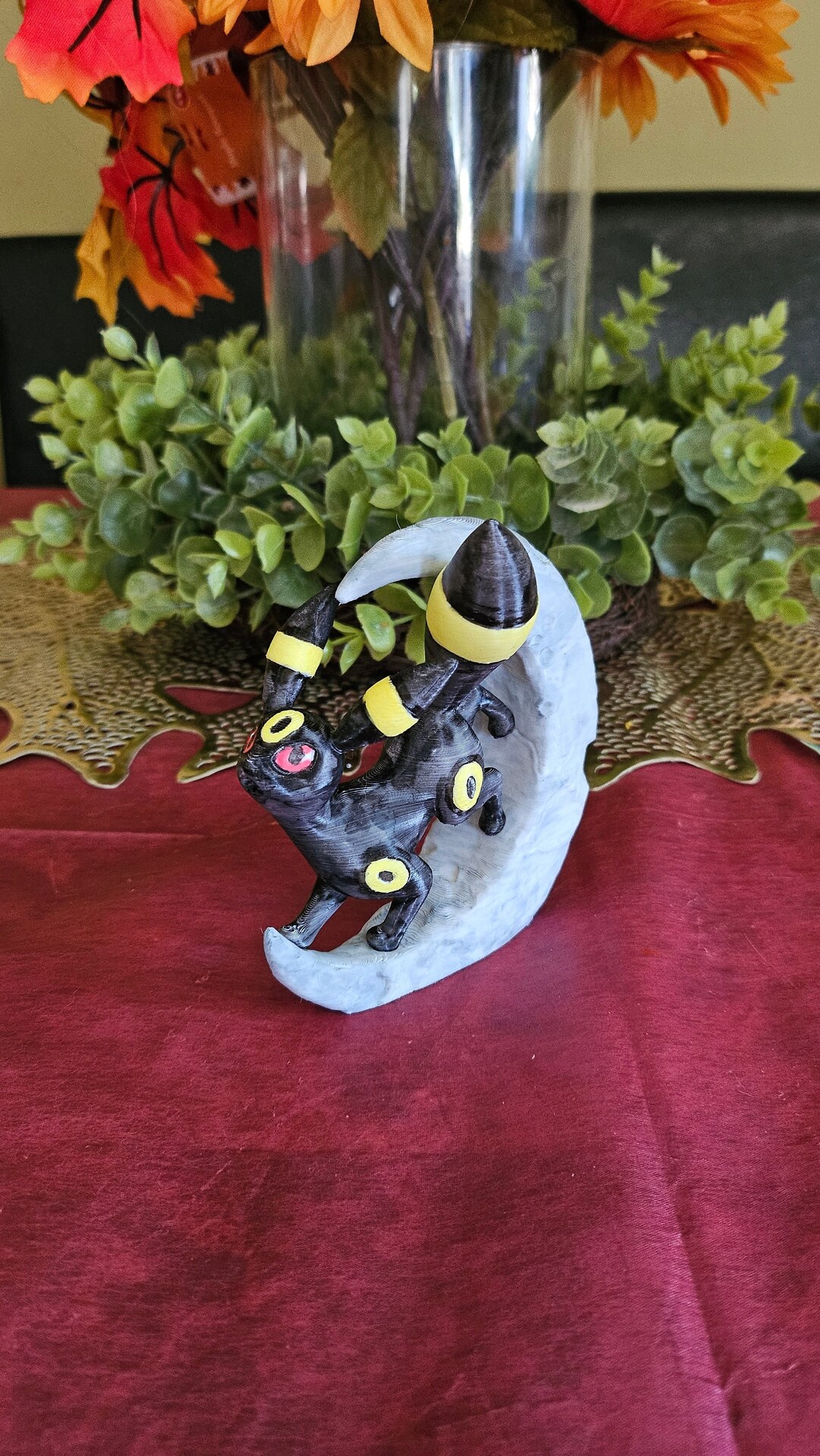Umbreon Standing the Moon, Pokémon Figure, Moonbreon - Etsy
