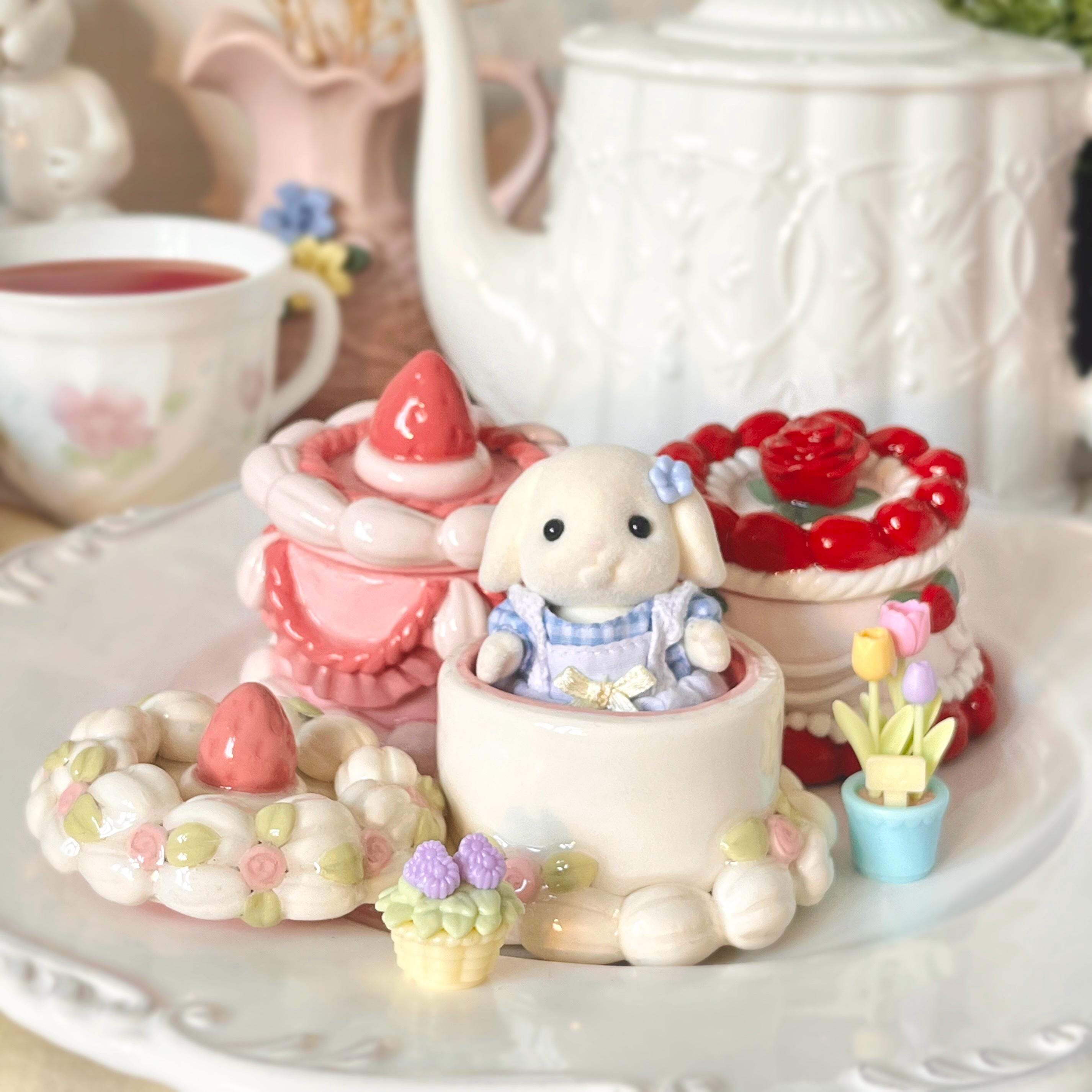 Handmade Polymer Clay Cake Trinket Box | Vintage Style Jewelry Holder ...