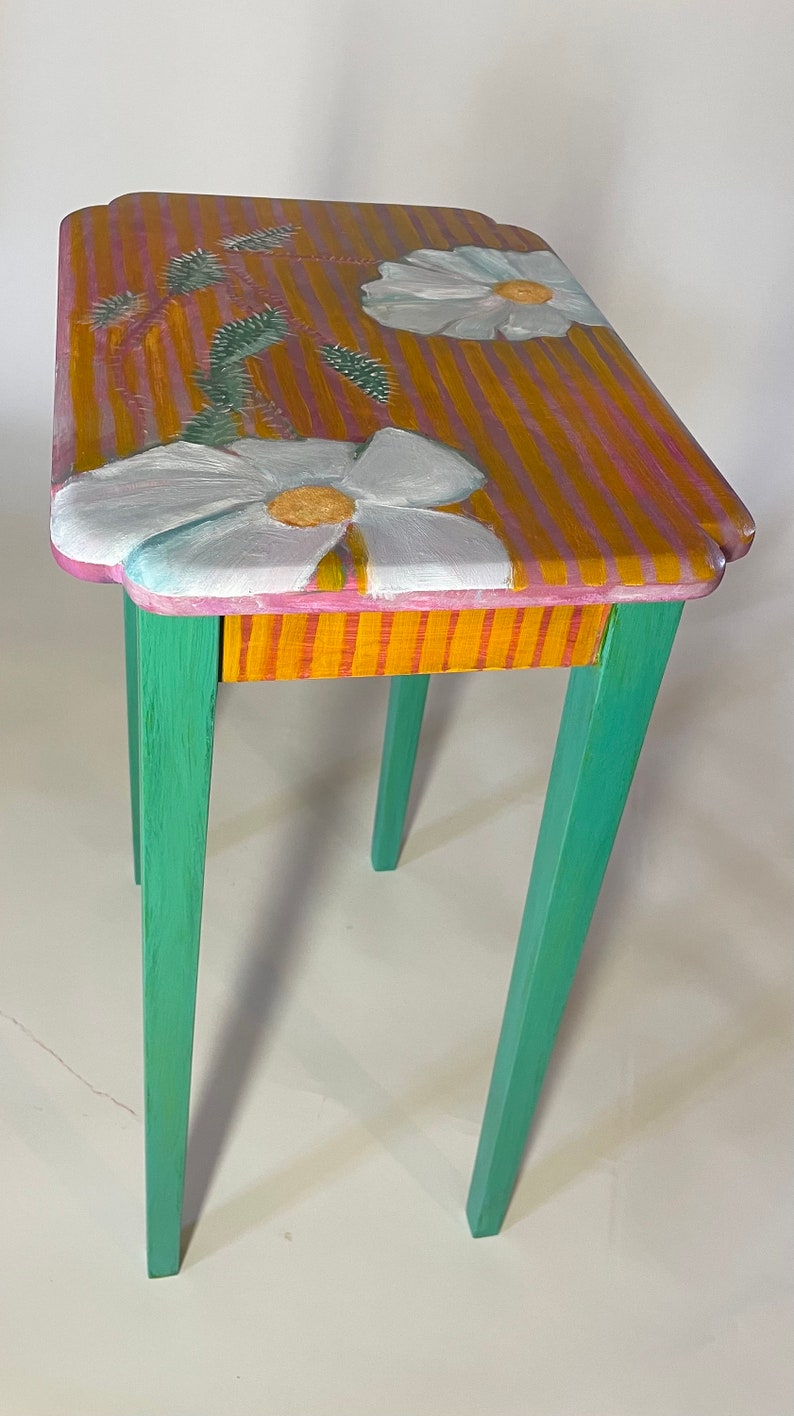 Prickly Poppy Accent Table - Etsy
