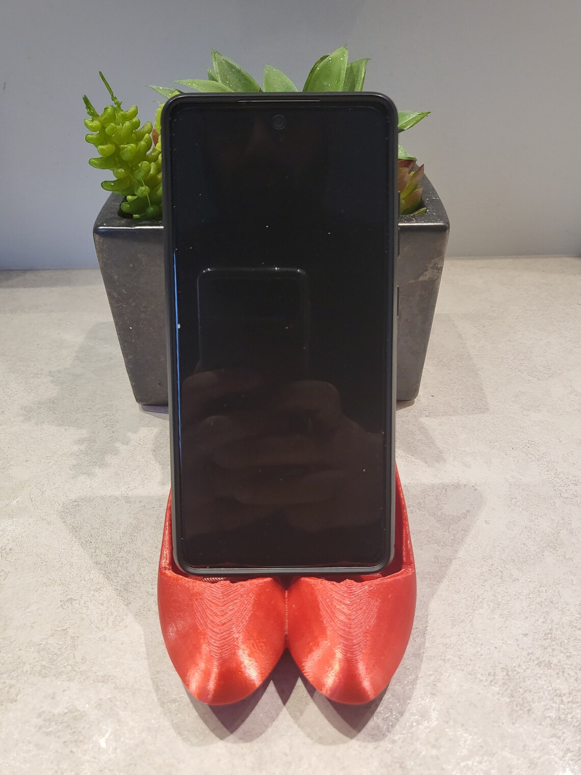 High Heels Shoe Phone Holder, Multiple Color Options, Custom Cell Phone ...