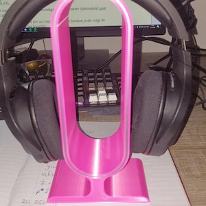 Cyber Modern Headset & Headphone Stand - 3D Printed - Gaming Decor ...