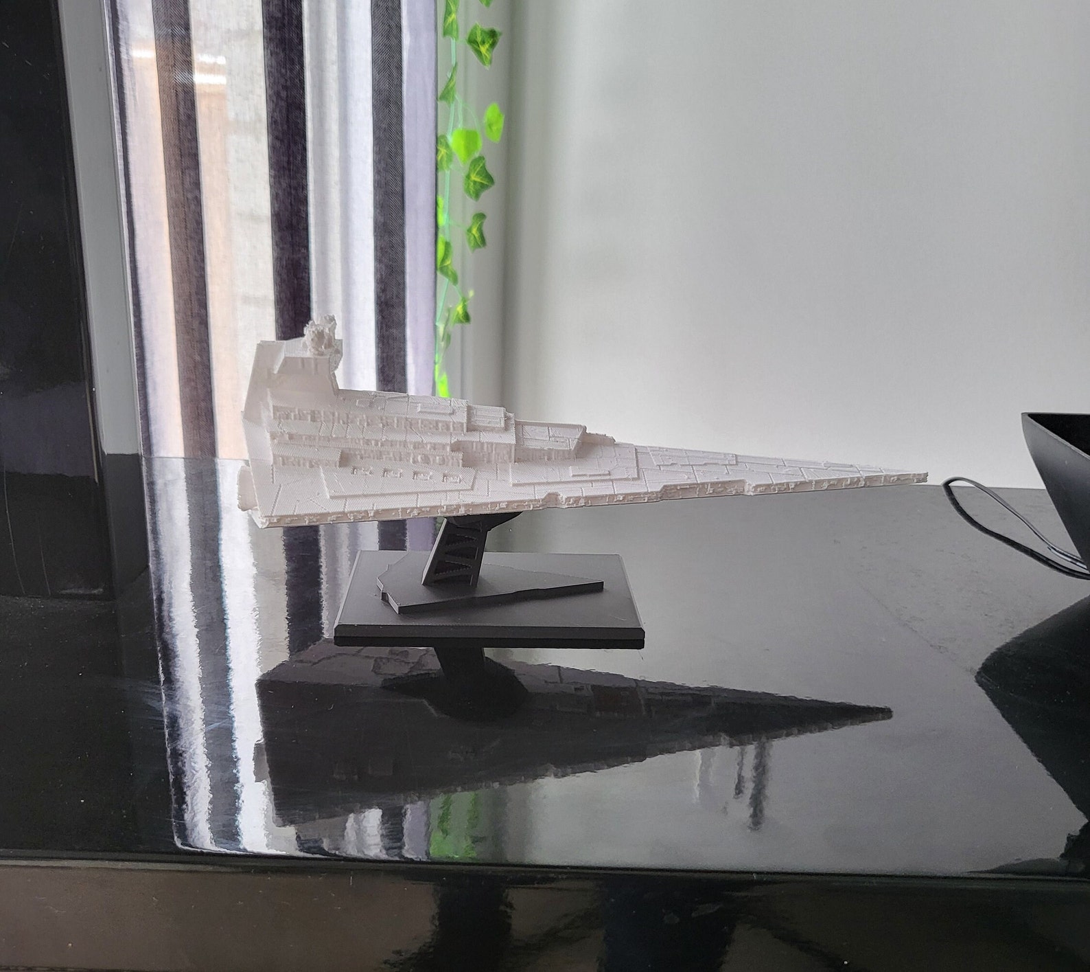 1/5000 Scale Imperial Star Destroyer Ship Kit With Stand - 11" Inches ...