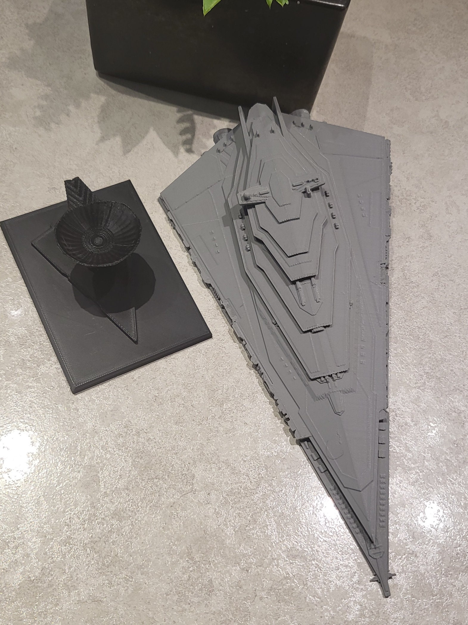 Resurgent Star Destroyer Ship With Stand 1/9000 Scale , 11" Inches Long ...