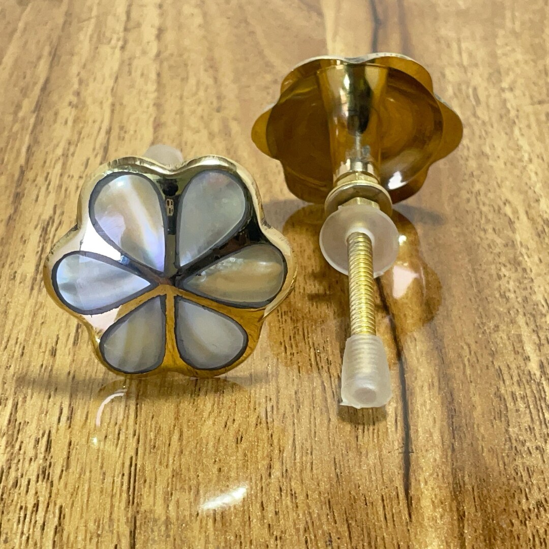 Gold Dresser Knob / Gold Mother of Pearl Drawer Pull / Cabinet Knob / Door Hardware / Modern ...
