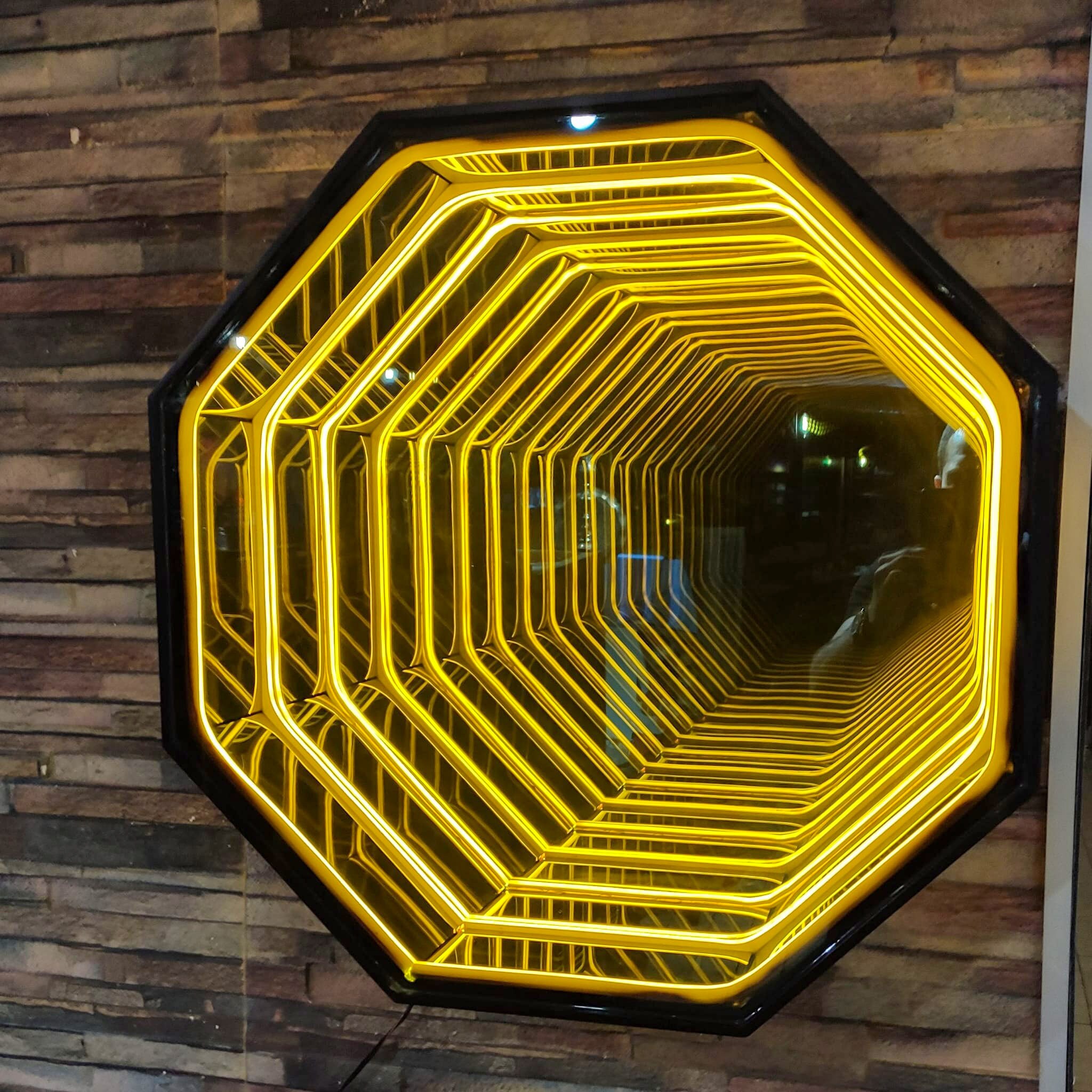 Wall Decor Infinity Mirror Glass on All Sides Modern and Elegant Design ...