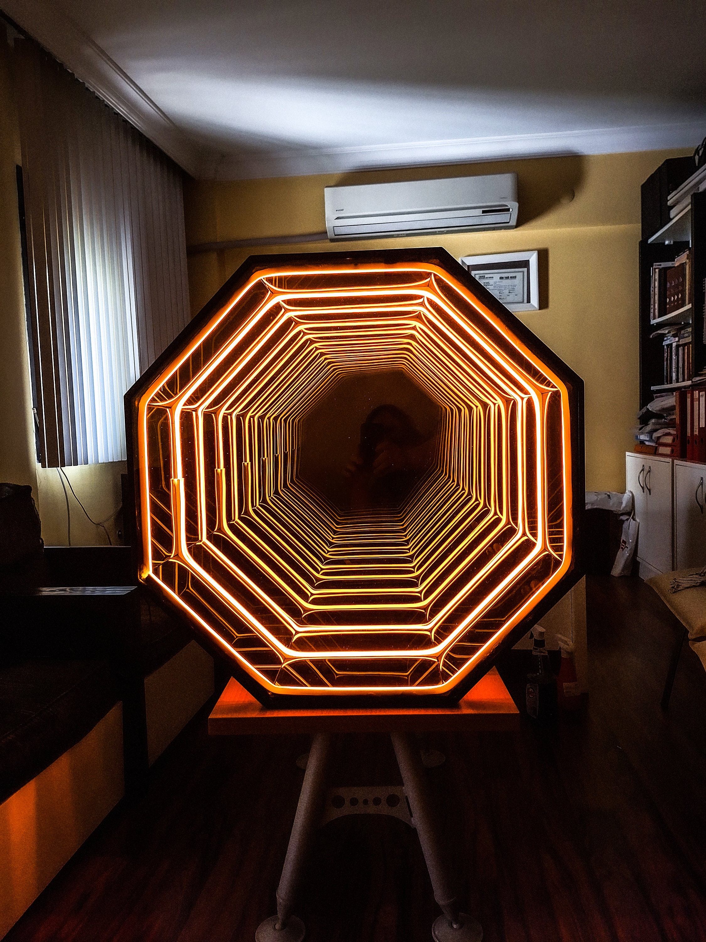 Wall Decor Infinity Mirror Glass on All Sides Modern and Elegant Design ...