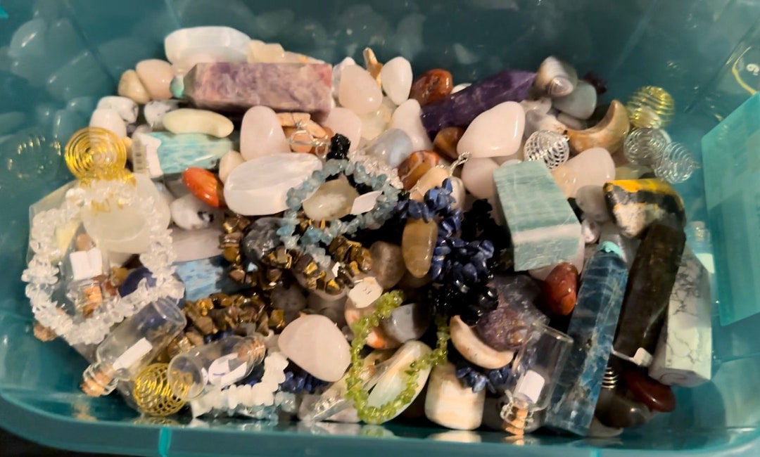 Ultimate Crystal Prize Confetti Scoops READ DESCRIPTION - Etsy