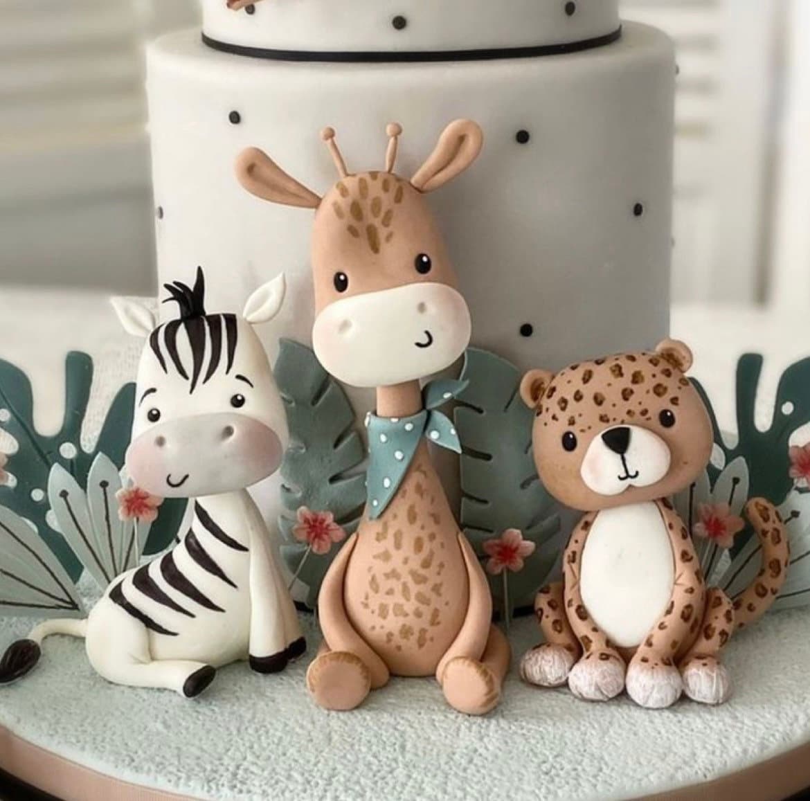 Fondant Giraffe and Elephant Cake Topper Girl Boy Cake - Etsy