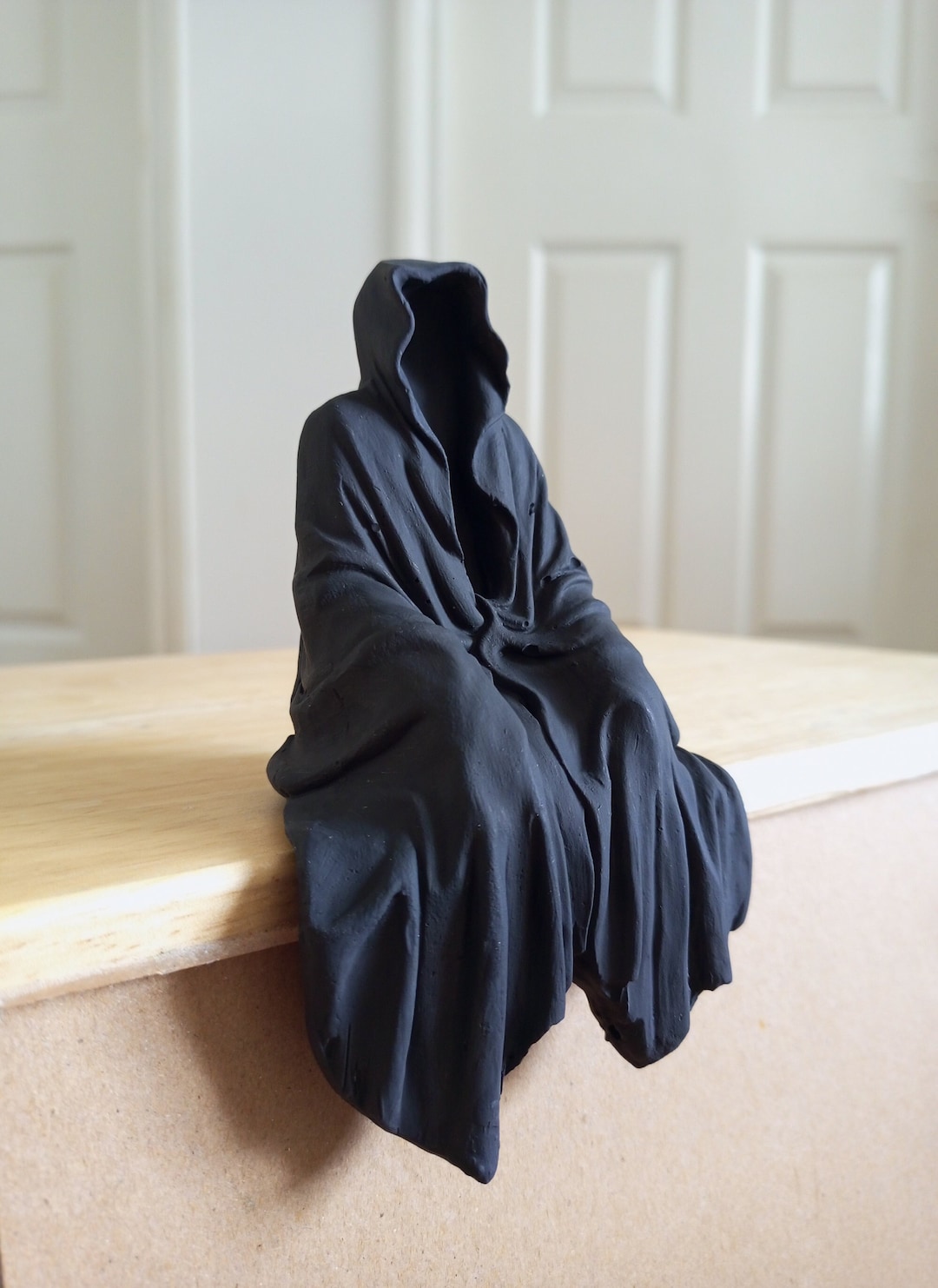 Black Sitting Death Statue - Grim Reaper Figure - Gothic Sitting Reaper ...