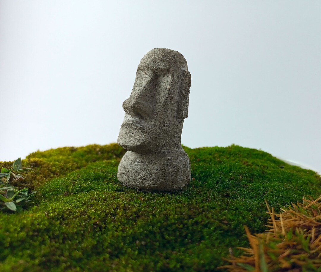 Miniature Moai Statues at Daniel Hodges blog