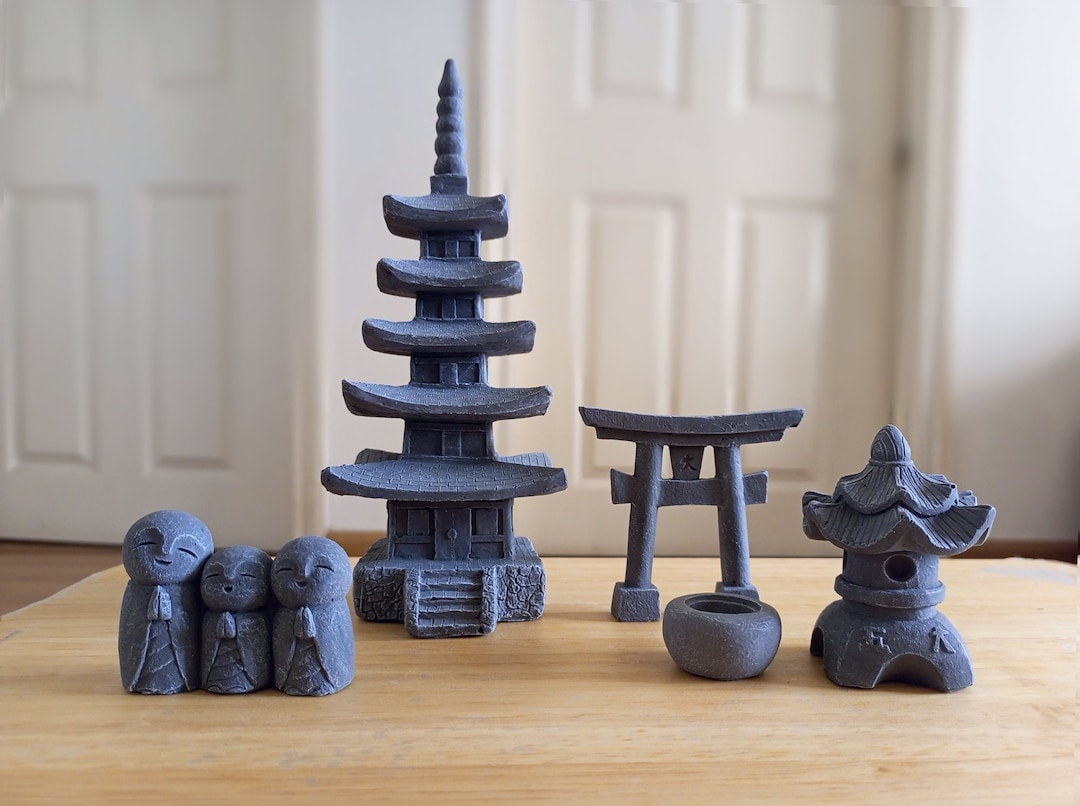 Miniature Japanese Zen Garden Set, Chureito Japanese Pagoda, Mini ...