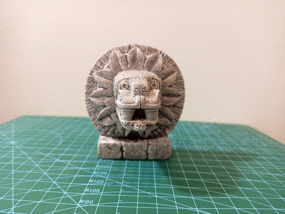 Estatuas Del Dios Azteca Quetzalcoatl Estatua De Cabeza De