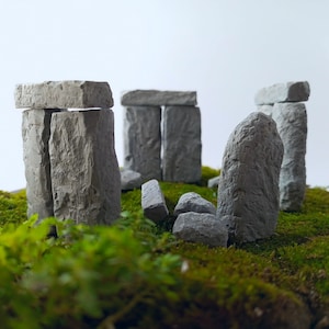 Miniature Concrete Stonehenge Replica: UK Stone Circle Fairy Garden - Etsy