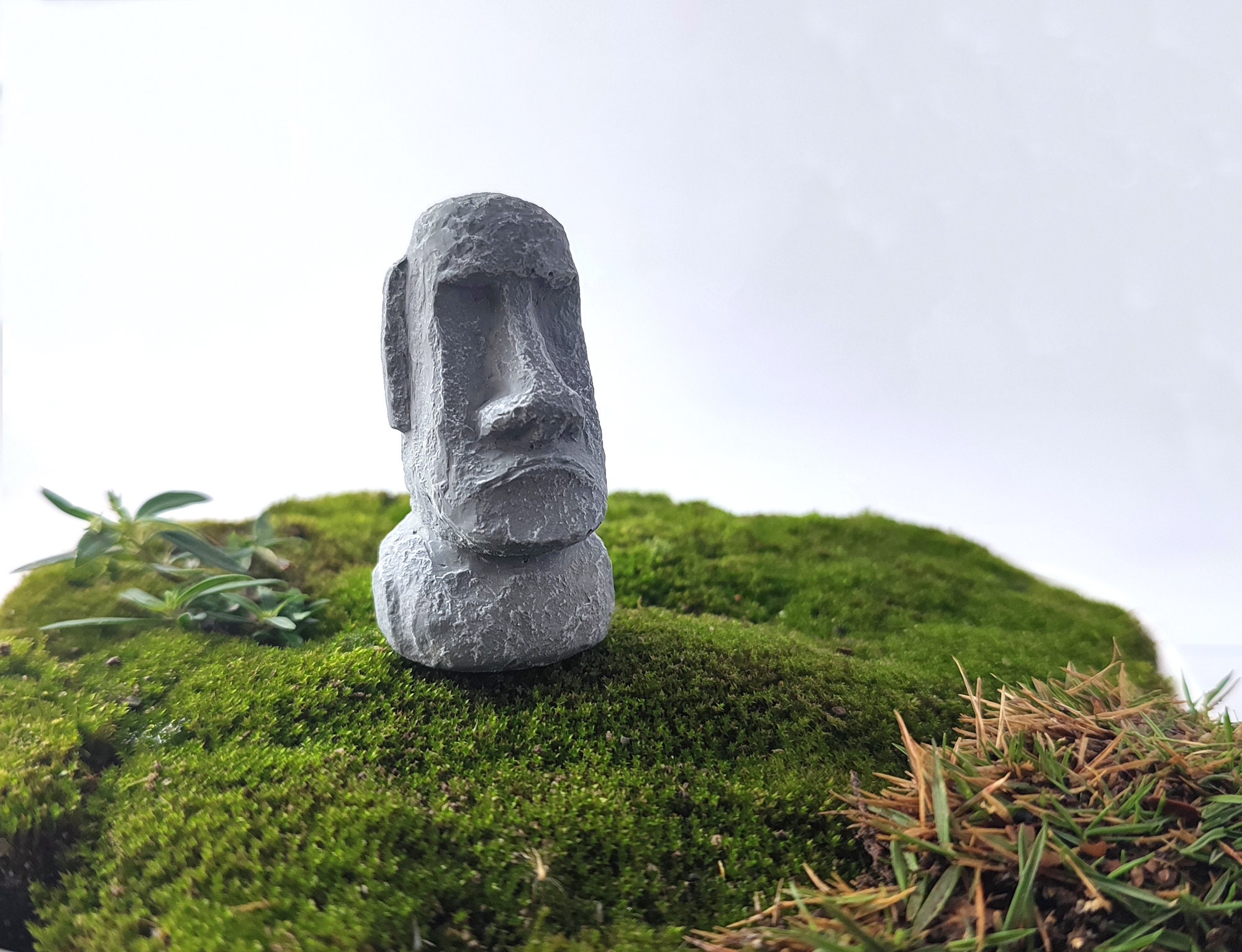 Miniature Moai Statue Concrete Moai Garden Statue Easter Island ...