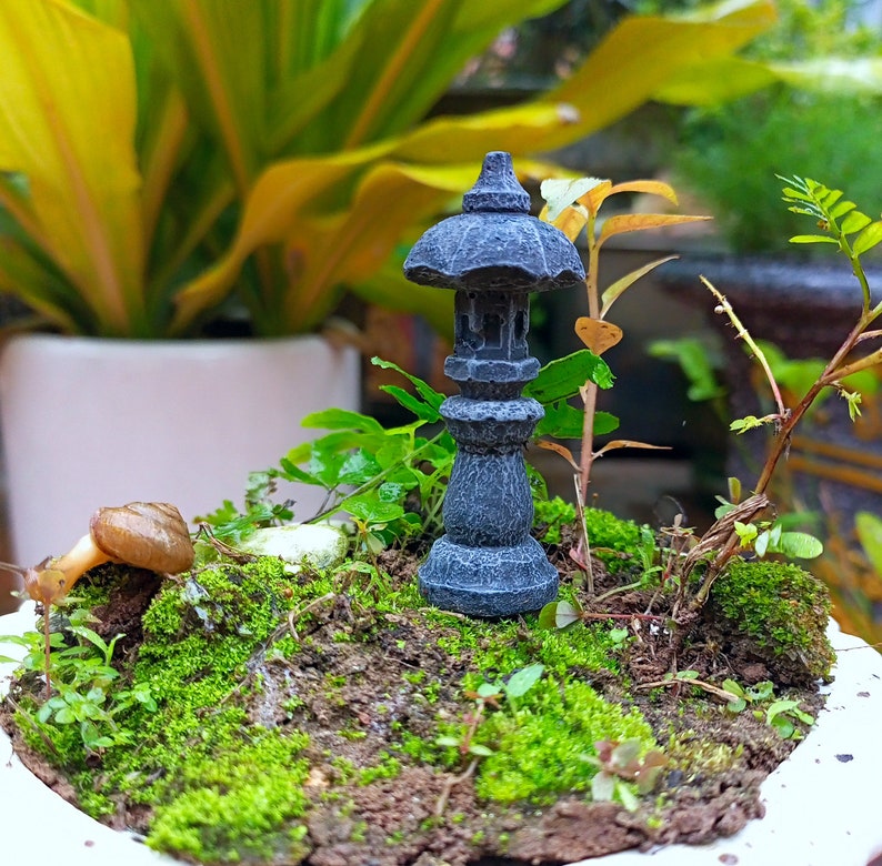 Miniature Stone Lantern Statue for Japanese-inspired Garden Relaxing ...