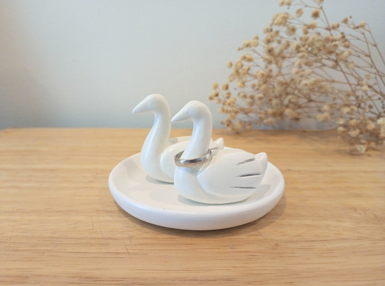 Concrete Couple Swan Ring Holder Animal Ring Holder Engagement Gift ...