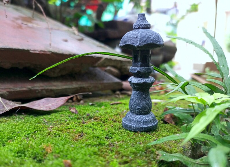 Miniature Stone Lantern Statue for Japanese-inspired Garden Relaxing ...