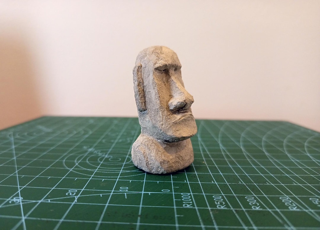 Grey Concrete Miniature Moai Statue - Mini Moai Figure Easter Island ...