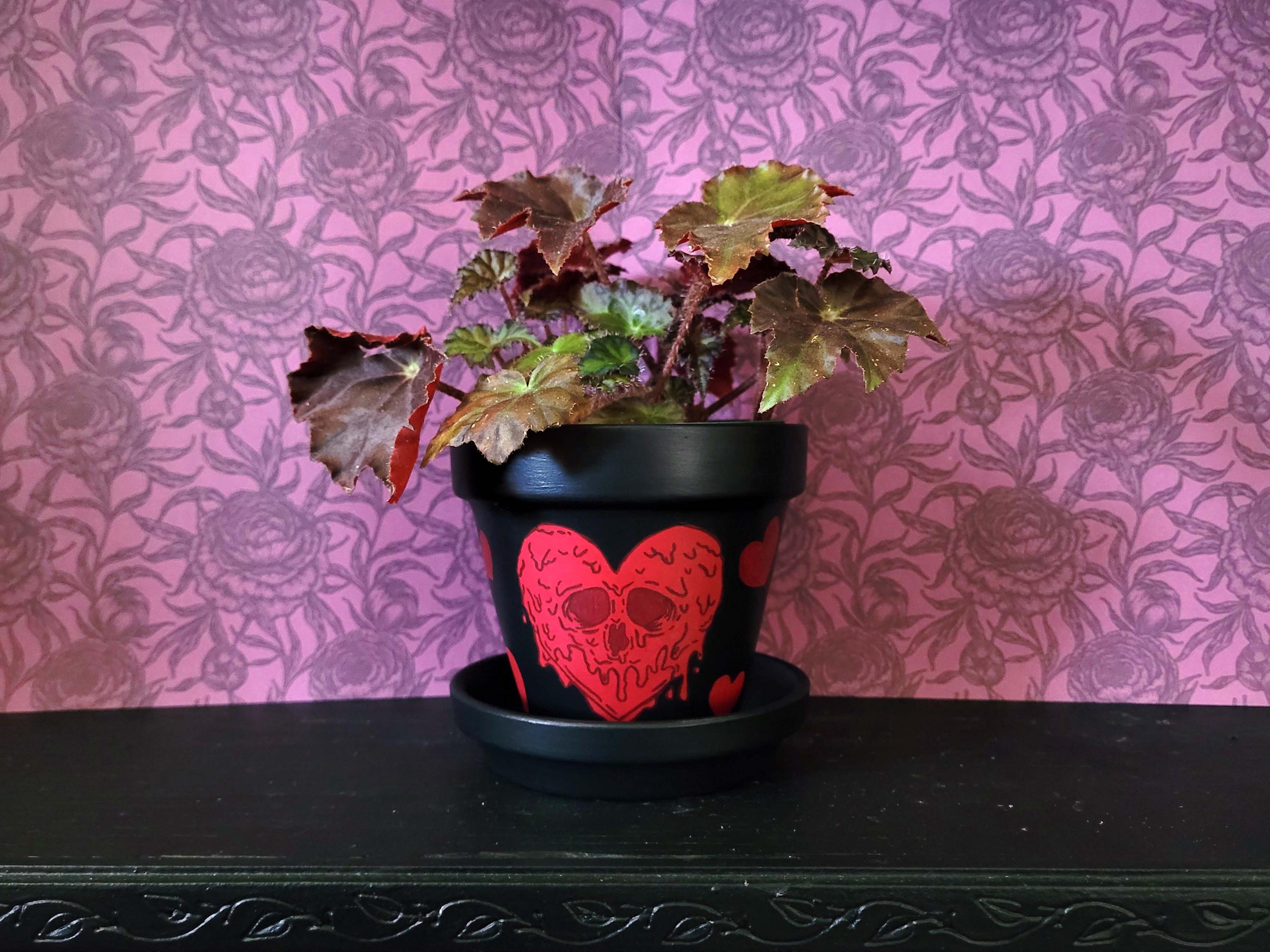 Skull Heart Ghost Planter – Hand-painted Gothic Decorative Vessel | 5in ...