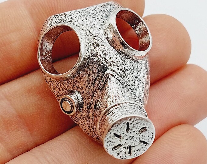 Gasmask Charm in Silver Tone (gas Mask Pendant Charm Cyber Gothic ...