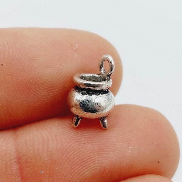 Mini Cauldron - Etsy