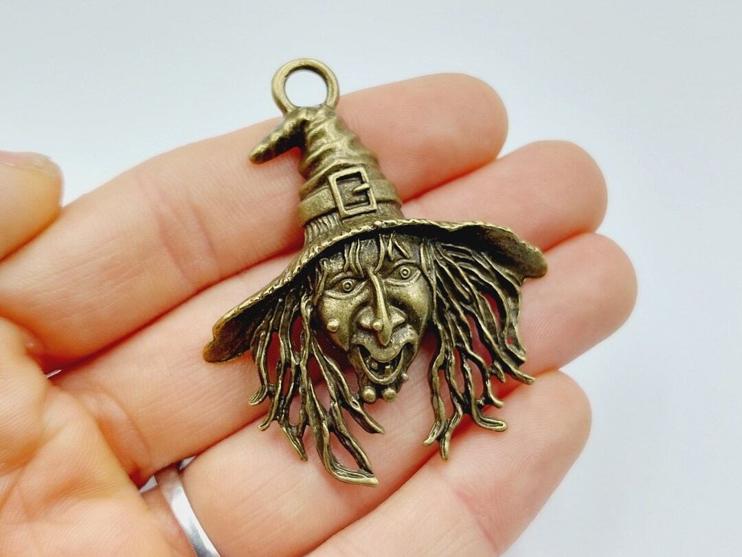 1 Witch Charm - (traditional Salem Witches Image Pendant in Bronze ...