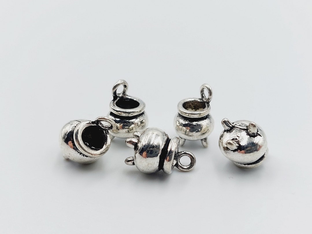 20 Cauldron Charms BULK (3-dimensional Mini Traditional Witch Cauldron ...