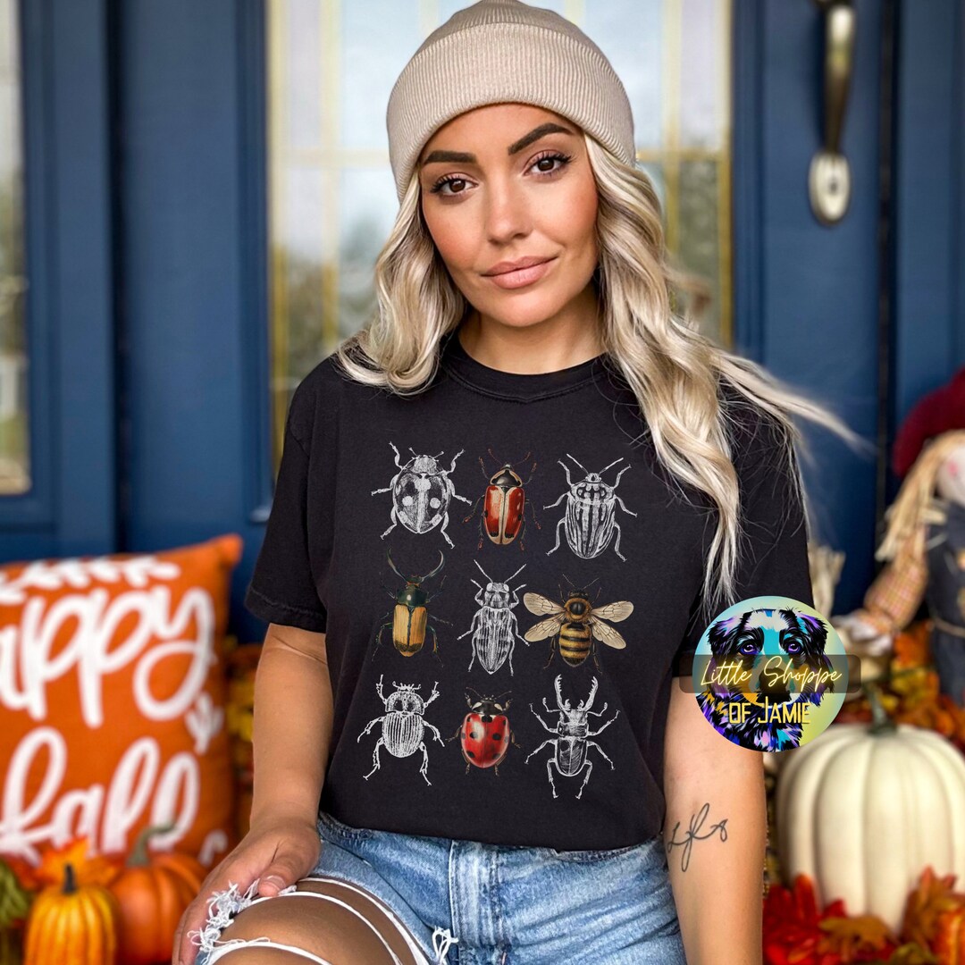 Insect Collection Graphic T-shirt Entomology Gift Bug Collector Shirt ...