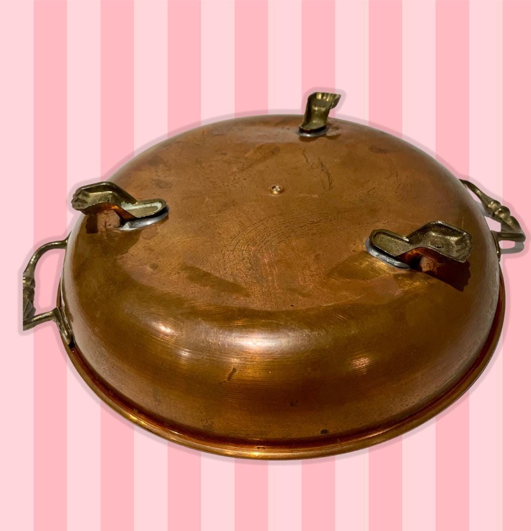 Vintage Copper Pan With Feet | Classic Culinary Beauty - Antique ...