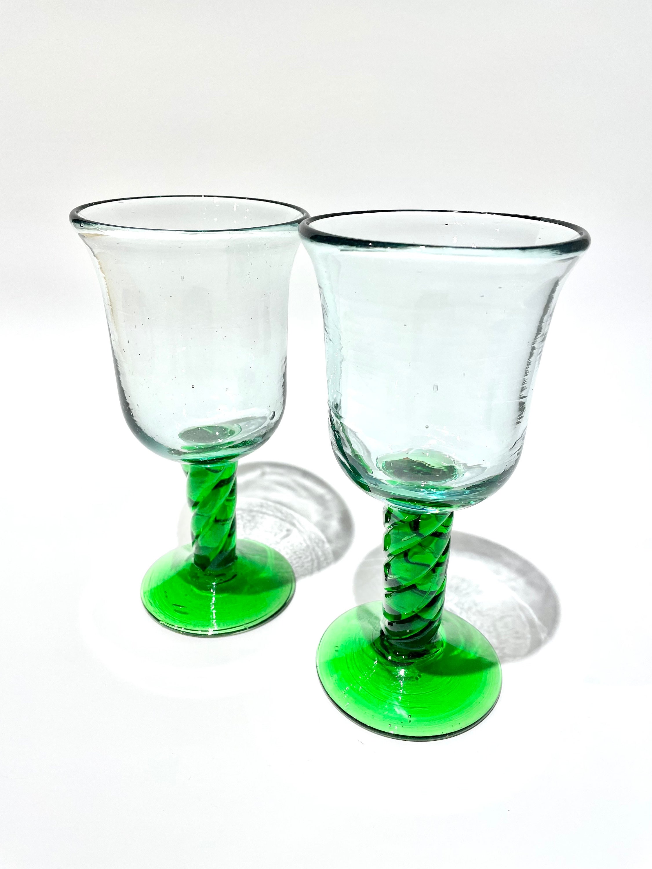Set 2 Mexico Hand Blown Recycled Wine Goblet Glasses Green Twisted Stem ...