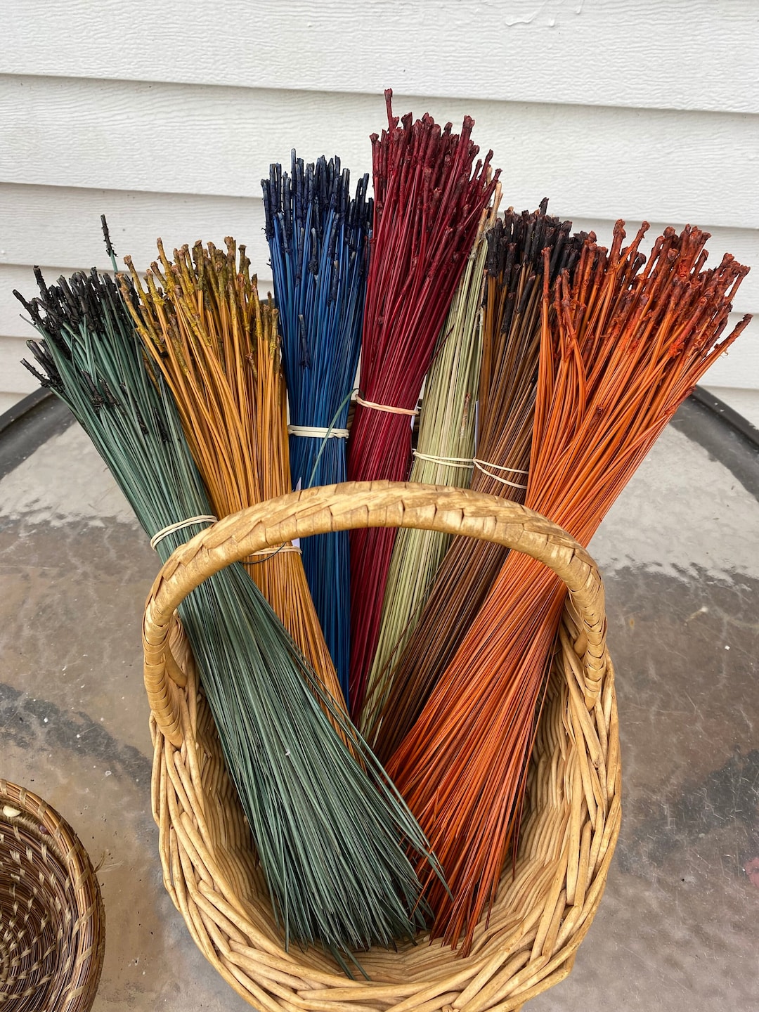 12 to 18 Inch Long Dyed or Natural Florida Long Leaf Pine Needles - Etsy
