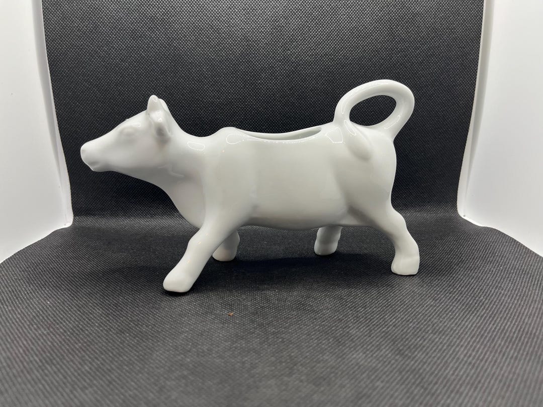 Classic Vintage Solid White Porcelain Cow Figure Creamer , Farmhouse ...