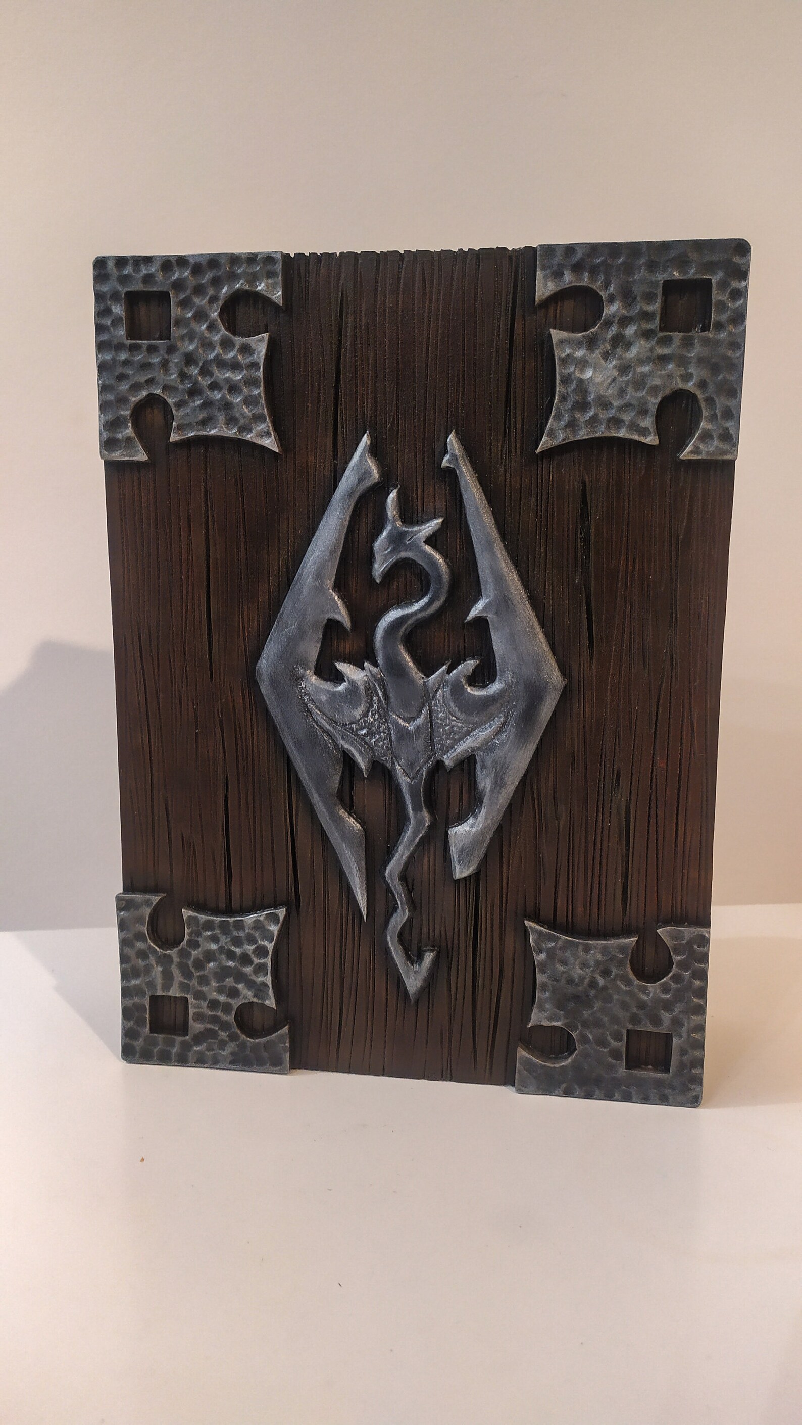 Skyrim Skyrim Emblem Game Box Dragonborn. Symbol the Elder - Etsy