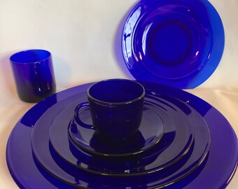 52-piece Set of Cobalt Dinnerware and Anchor Hocking Cookware - Etsy