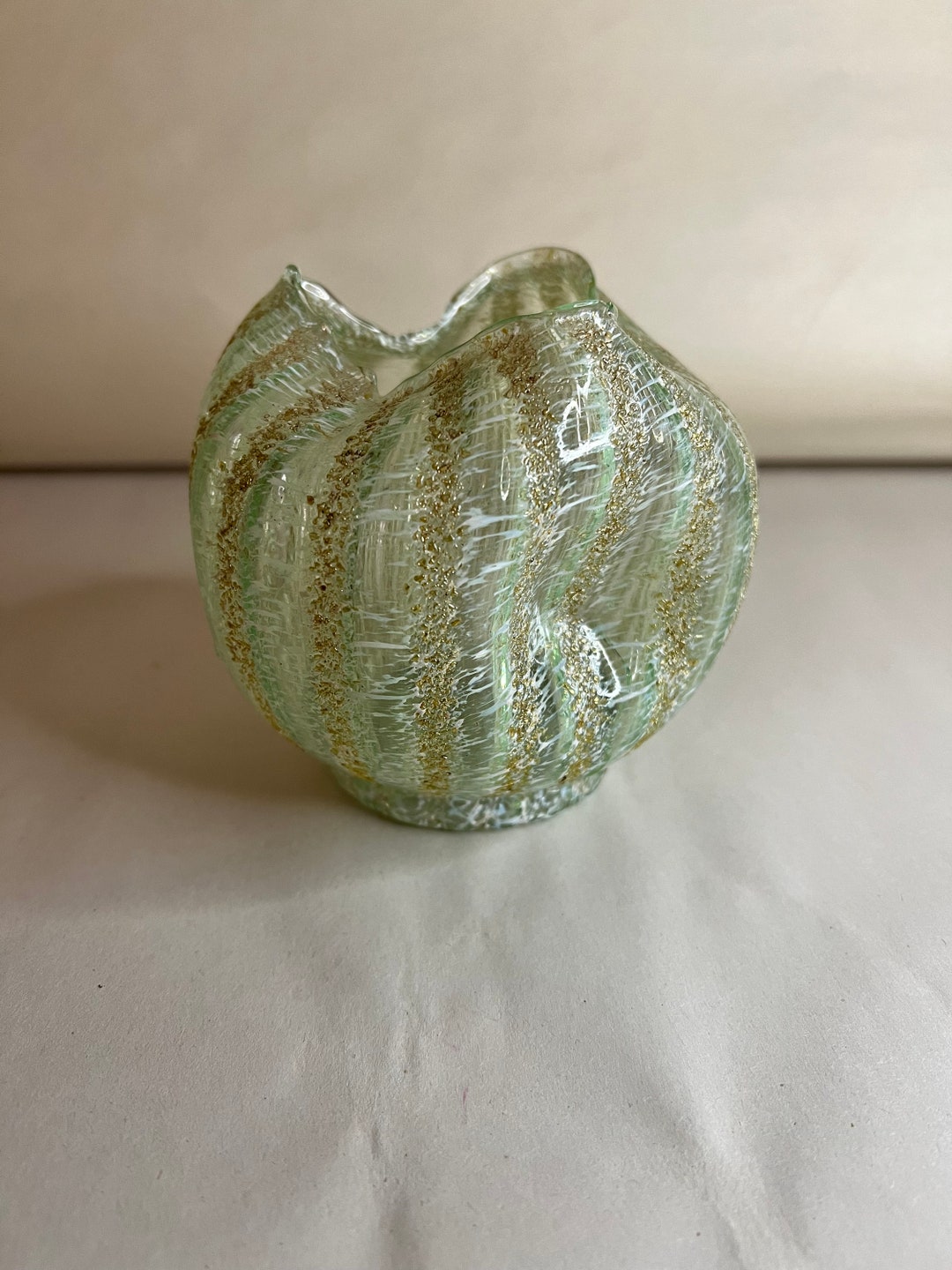 Early 1900s Dugan Glass Venetian Pompeian Pinched Art Glass Rose Bowl ...