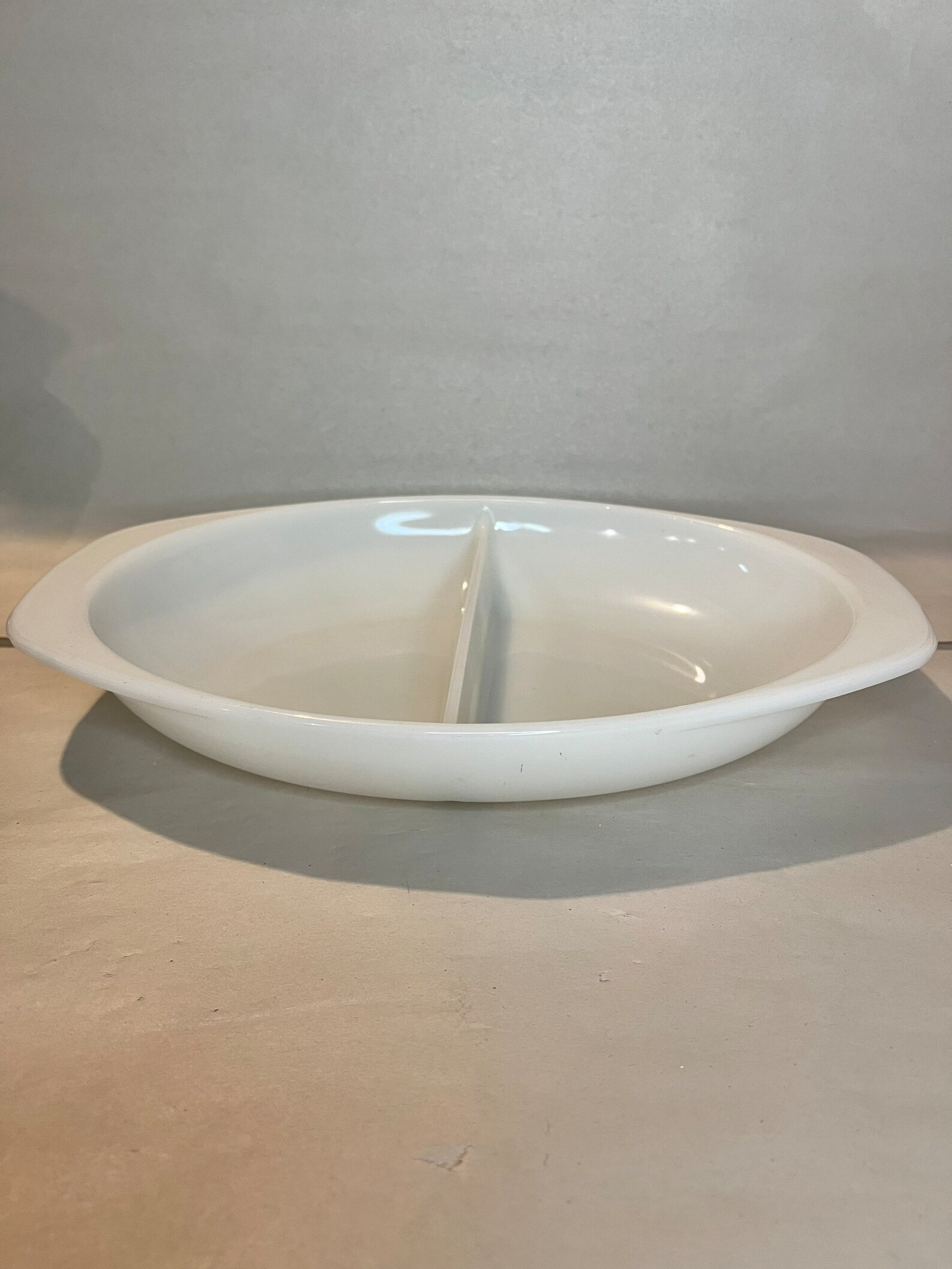 Vintage White Pyrex Glass Divided Serving Casserole Dish Bowl 1.5 Quart ...