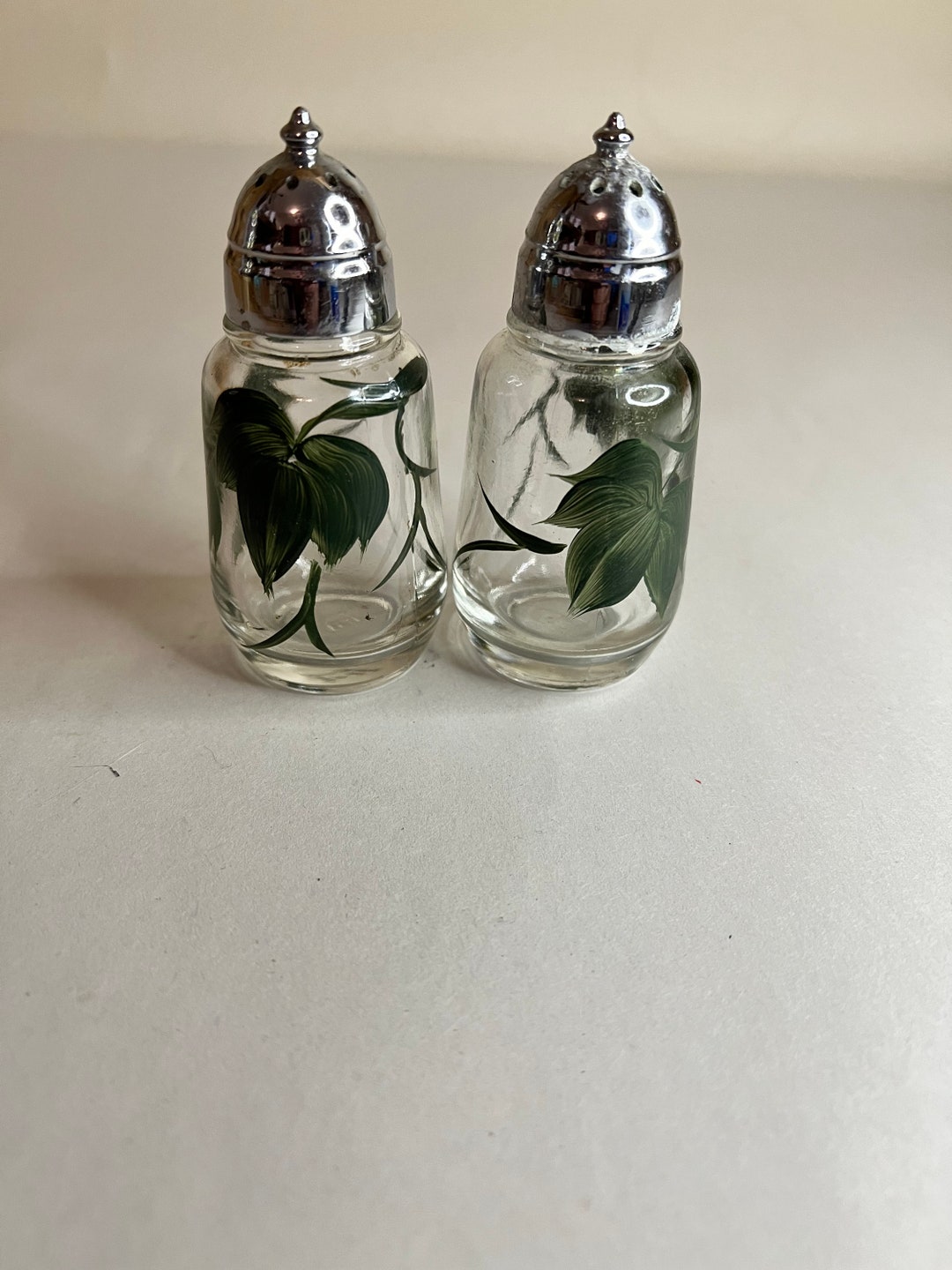 Vintage Hazel Atlas Painted Ivy Salt and Pepper Shakers - Etsy