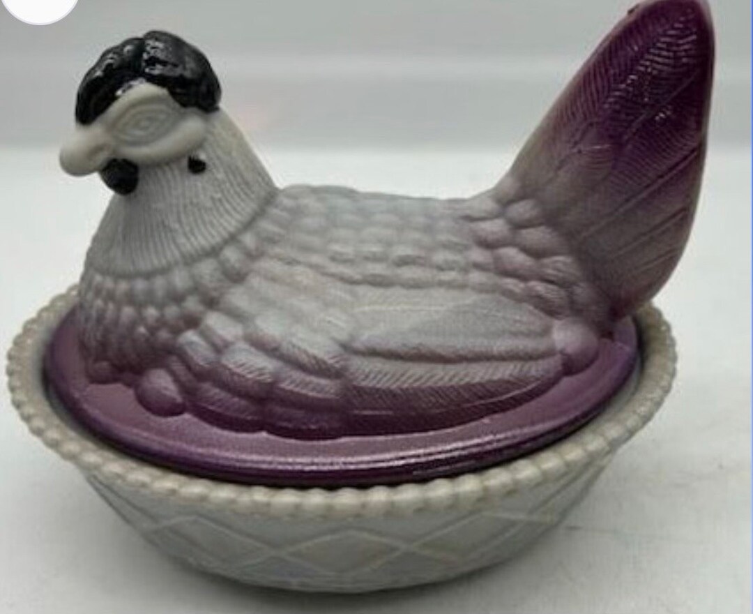 Marble Airbrushed Amethyst Hen on Nest Hand Painted W Split Woven Tail ...