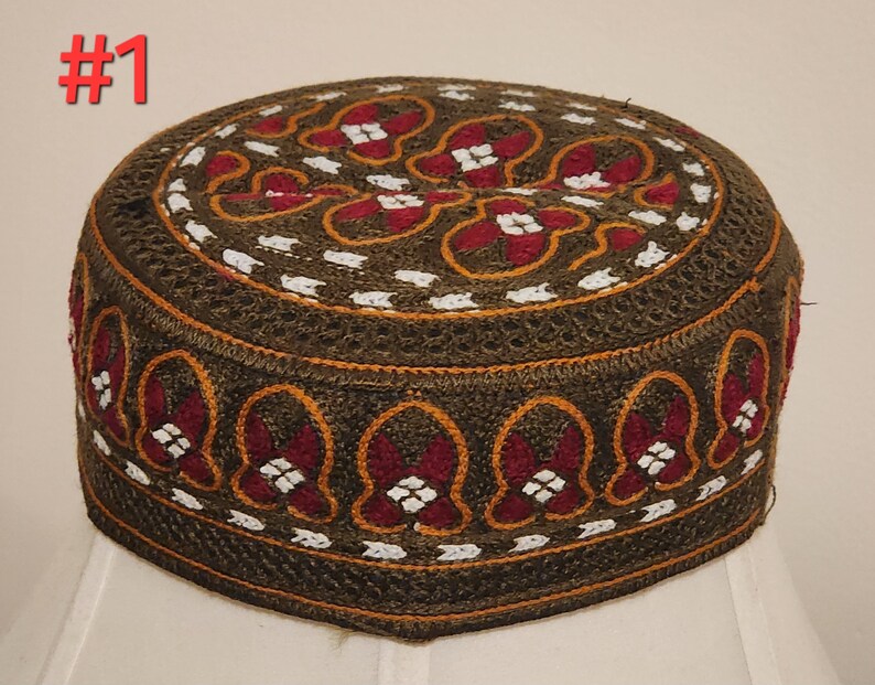 Traditional Embroided Nalain Mubarak Symbolic Round Cap for Men. Size ...
