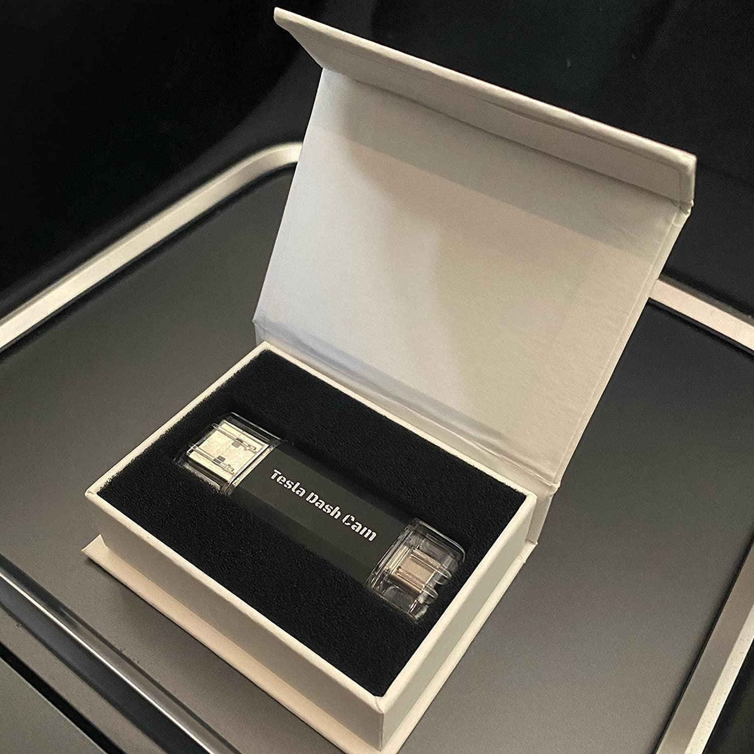Tesla USB Flash Drive Dashcam USBC Sentry Mode Thumb Drive Tesla ...
