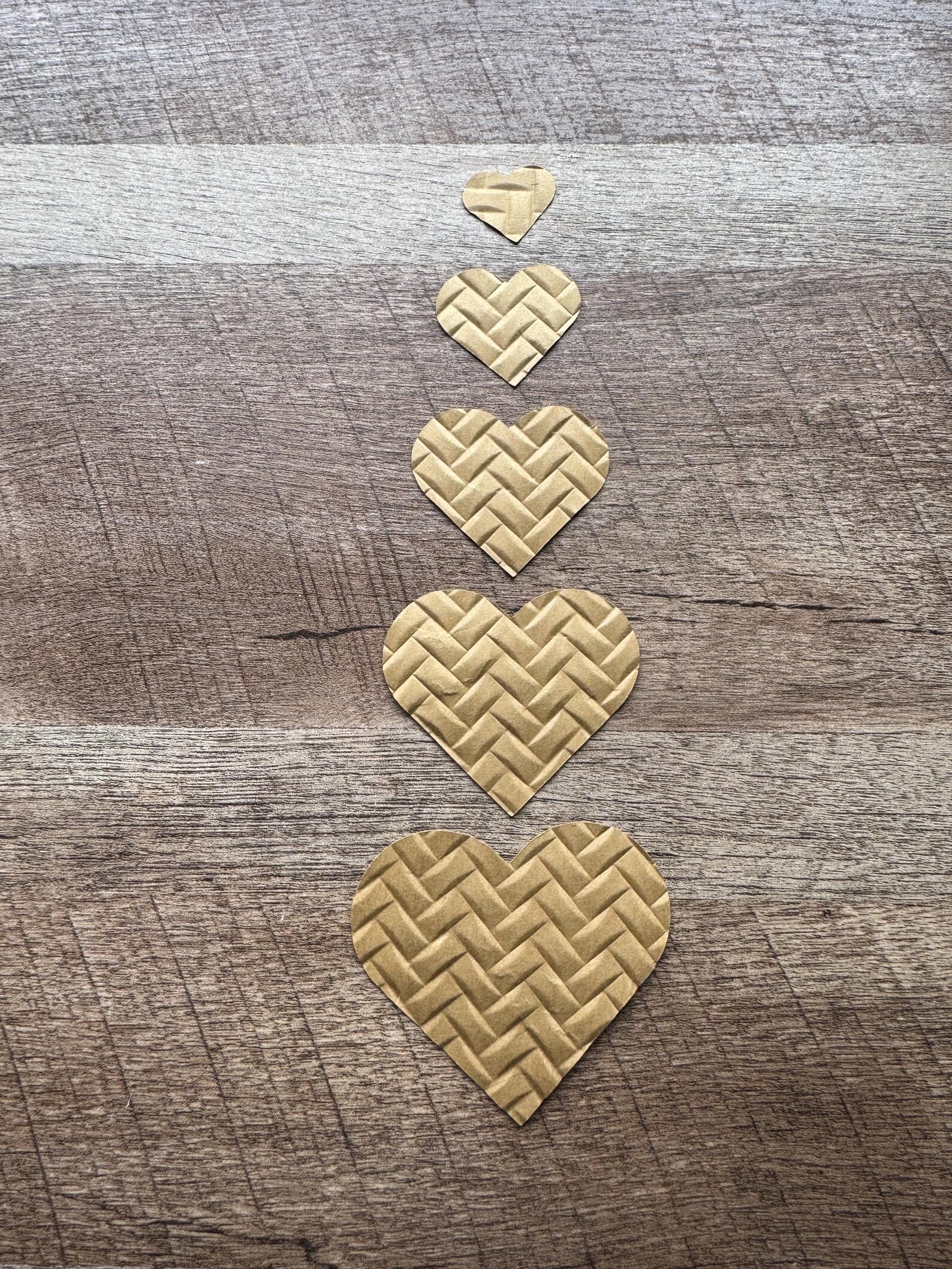100 Elegant Embossed Die-cut Hearts - Romantic Patterns for Weddings ...