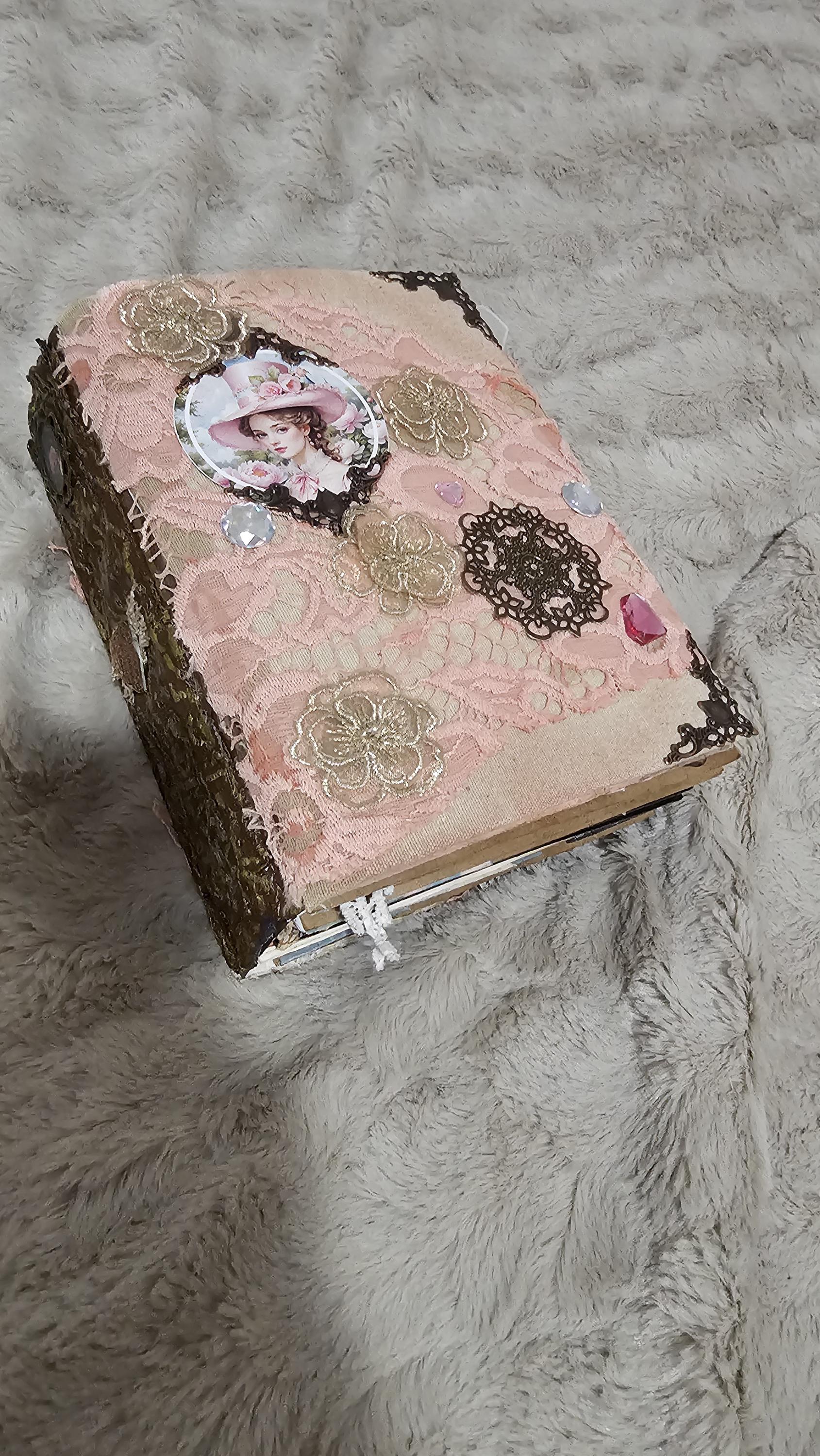 Junk Book. Vintage Style. Handmade. Https://youtu.be/j2jp_lumduo?si ...