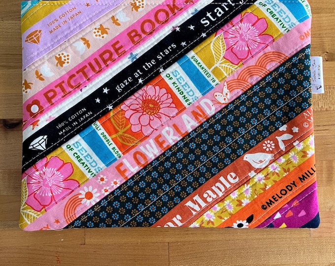 Quilted Flat Pouch | Scrappy Selvage Flat Pouch | Kindle Case | Zipper ...
