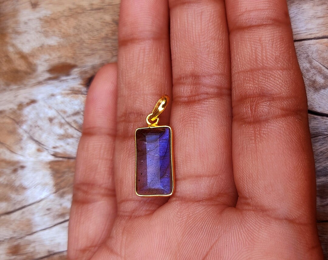 Handmade 18K Solid Gold Blue Fire Labradorite Pendant - Natural ...