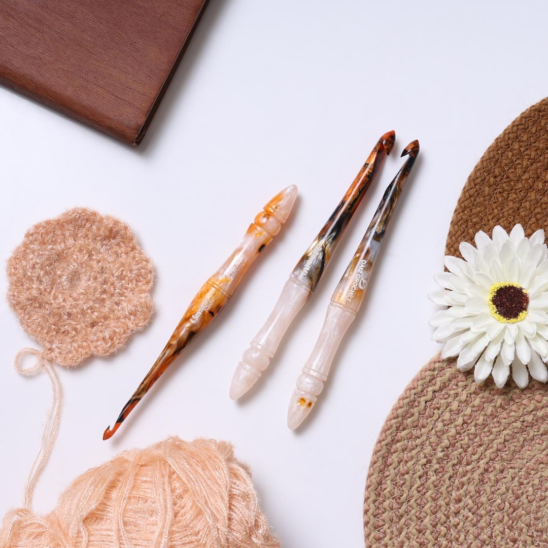 Handmade Resin Crochet Hooks: Jupiter Swirl Ergonomic Design, Smooth ...
