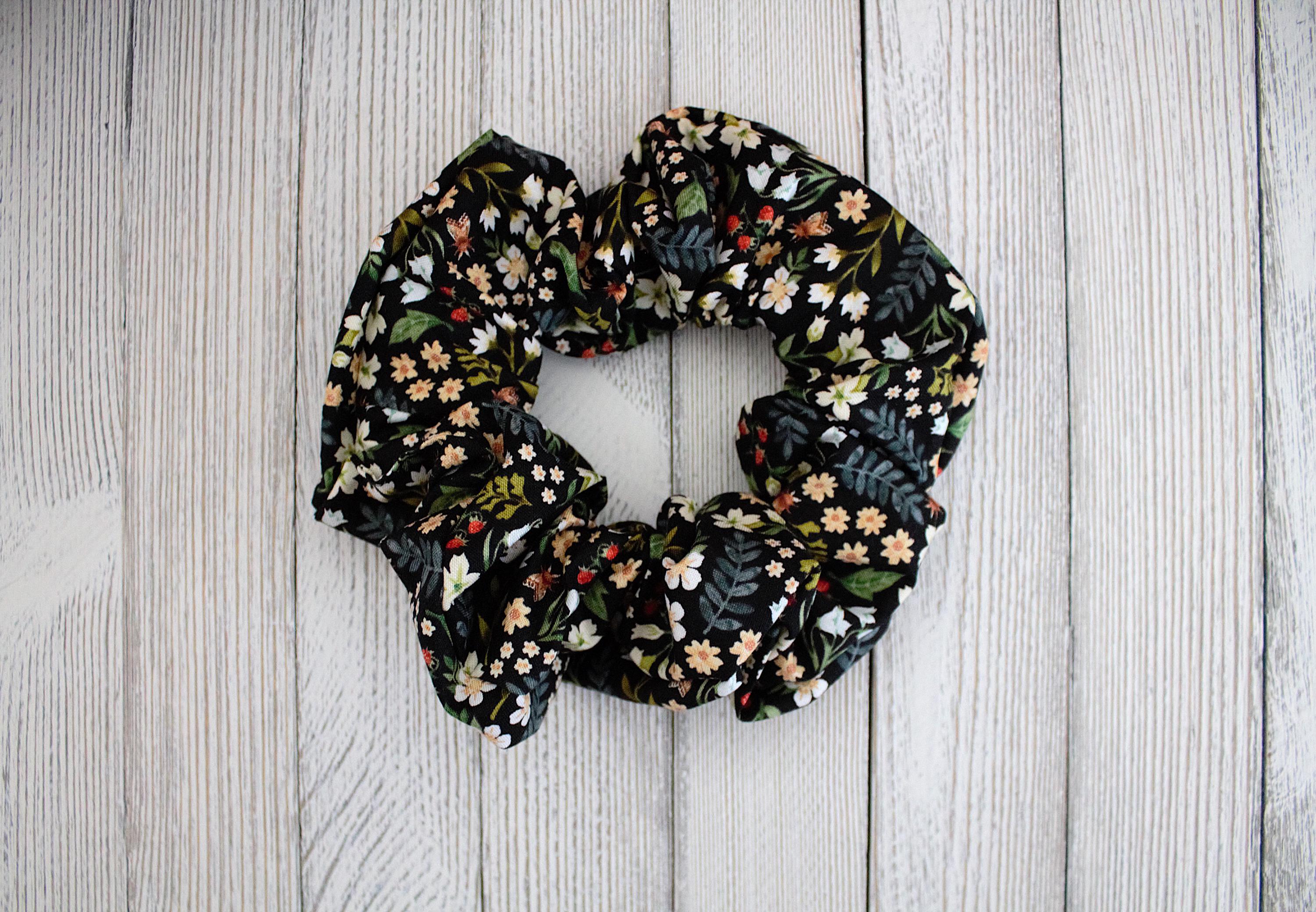 Scrunchie, Assorted Fabrics, Ponytail, Chunky Scrunchie, Colorful ...