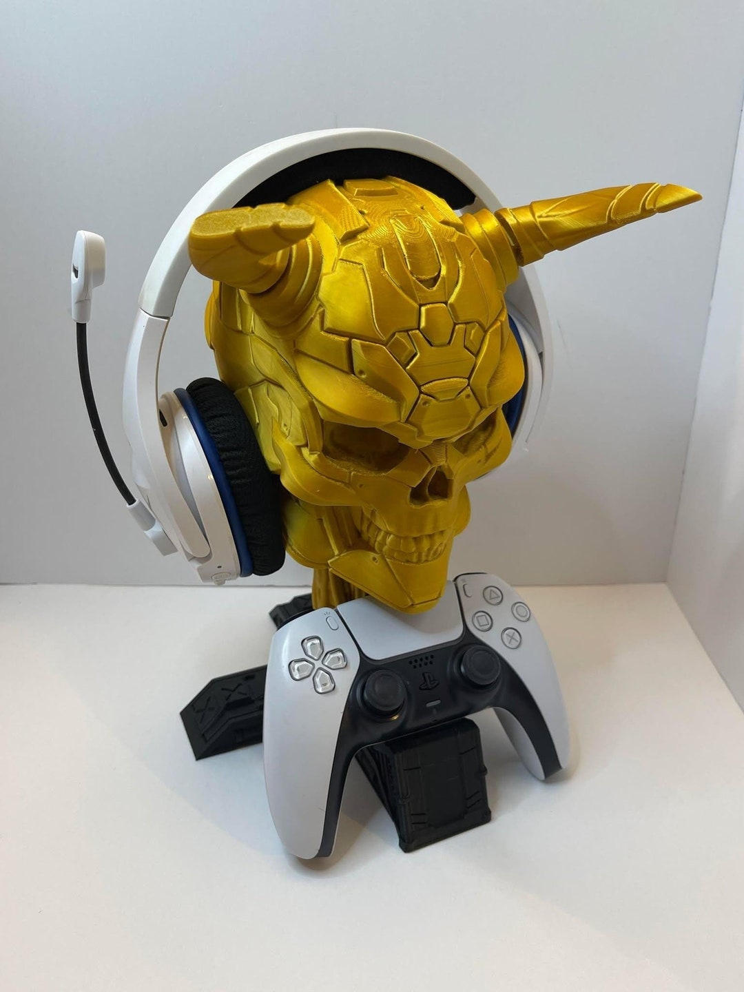Sci-fi Skull Controller & Headphone Holder 3D Printed Gaming Gear - Etsy