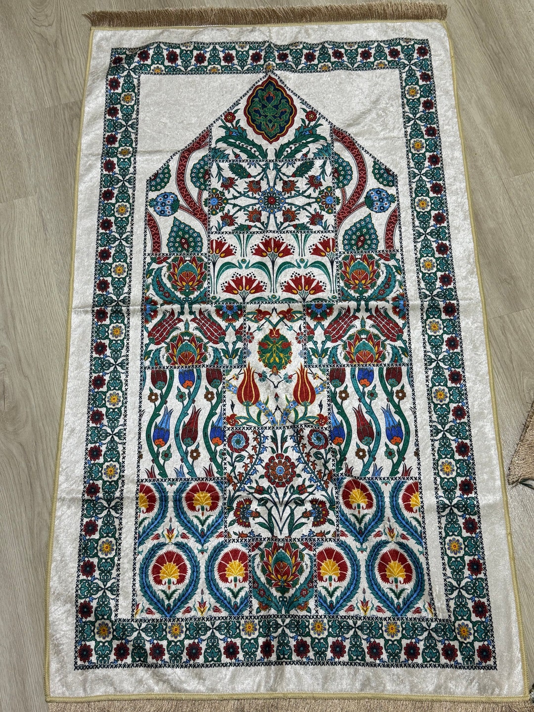 Floral Muslim Prayer Rug: Elegant Islamic Gift - Etsy