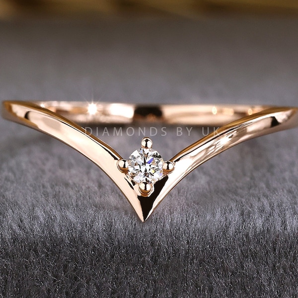 V Shaped Ring - Etsy