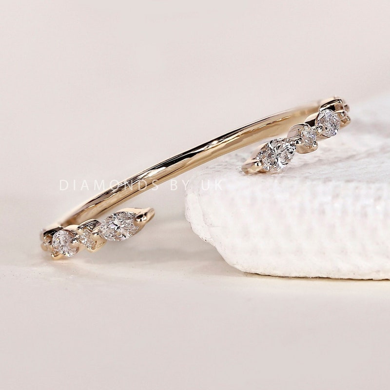 Wedding Bands Around Round - Etsy